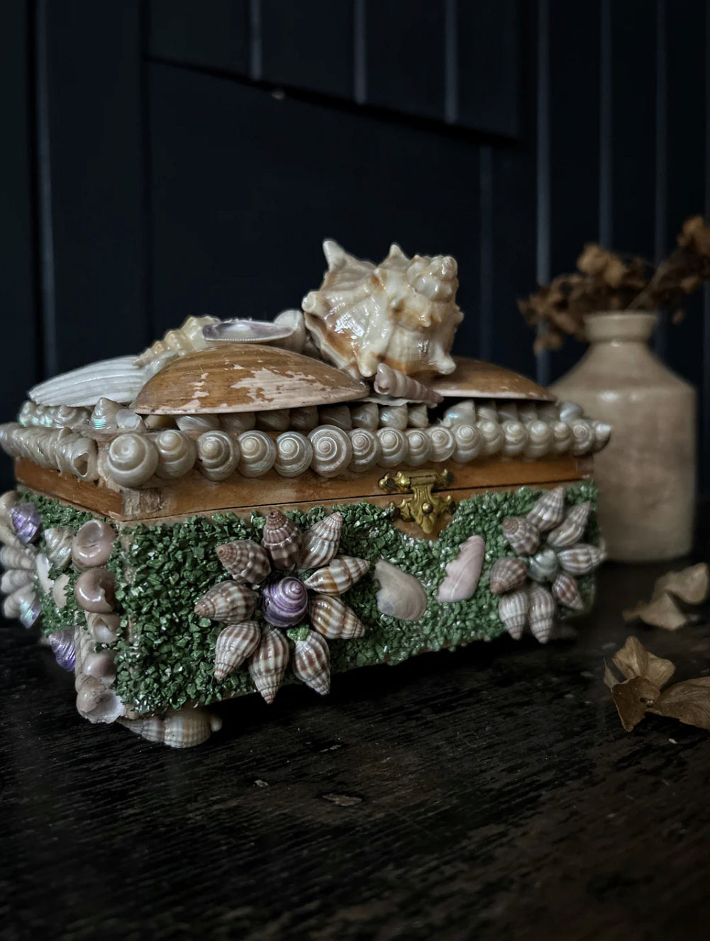 A Vintage sailors souvenir shell covered decorative wooden jewellery b ...